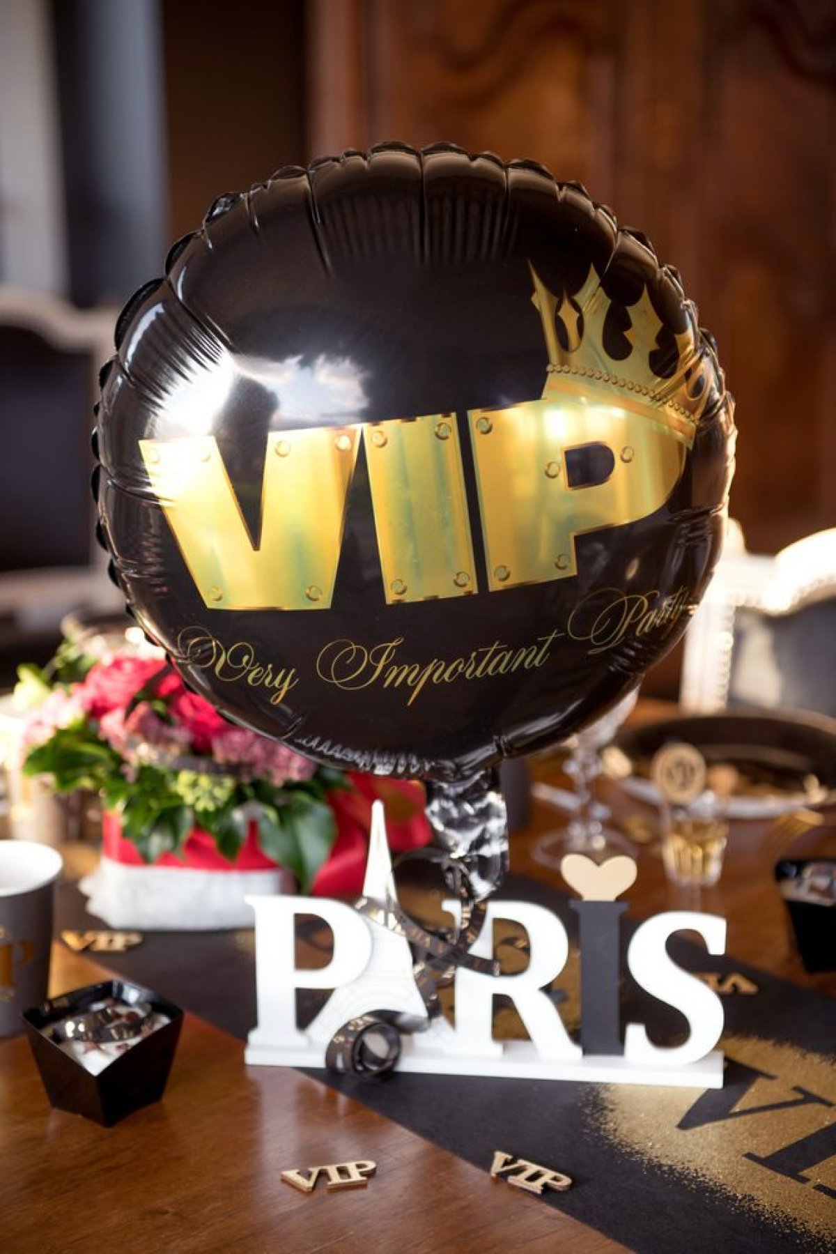 Rund VIP Folieballon | 24T Levering på pynt til enhver anledning - Luxit.dk