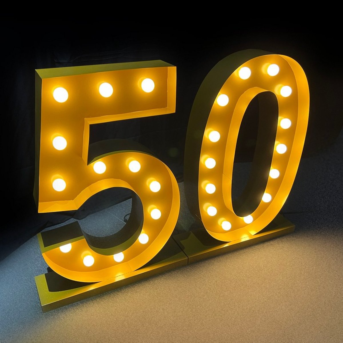 50-tal Lightbox Skilt | 24T Levering på pynt til enhver anledning ...