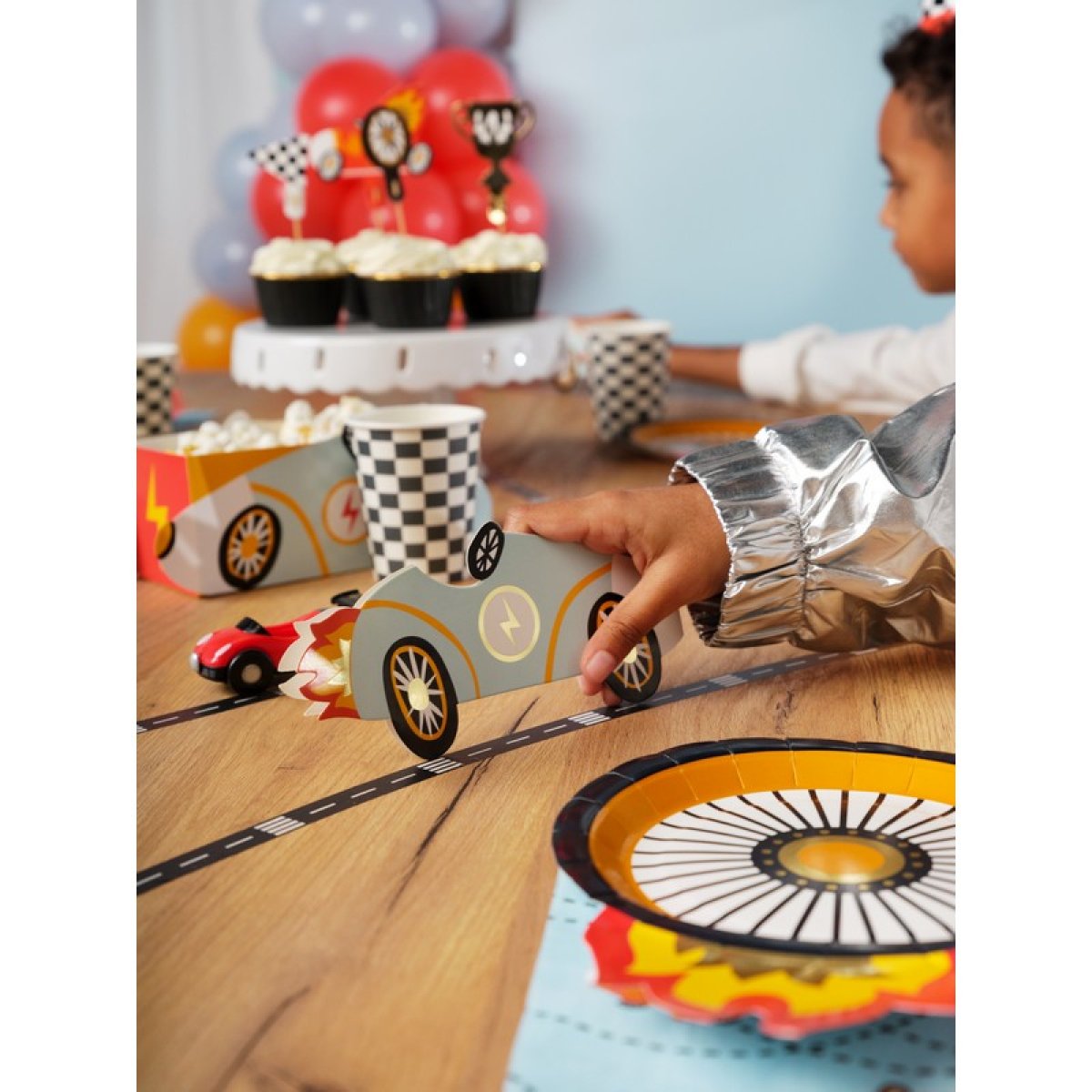 Racerbil Invitationer | 24T Levering på pynt til enhver anledning ...