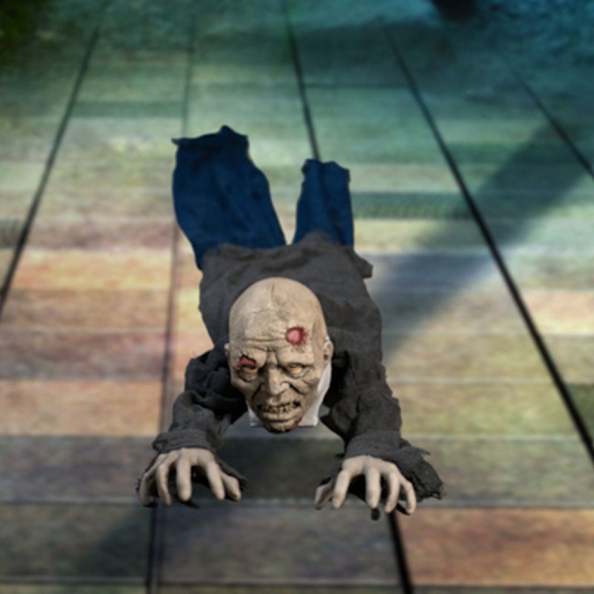 Grave Breaker Zombie | 24T Levering på pynt til enhver anledning - Luxit.dk