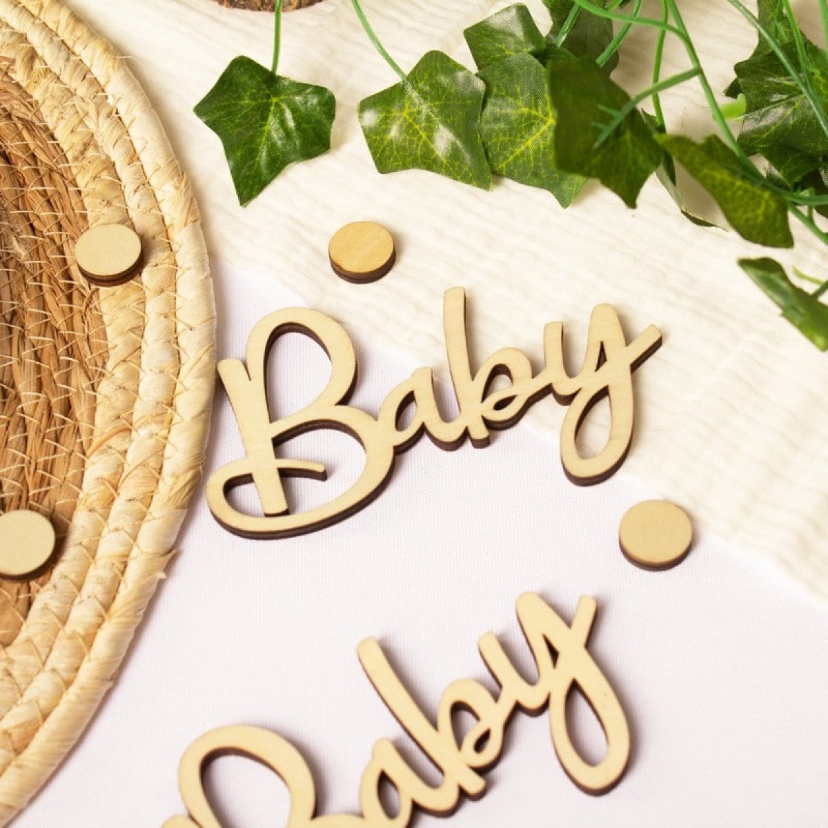 Baby Træ Konfetti | 24T Levering på pynt til enhver anledning - Luxit.dk